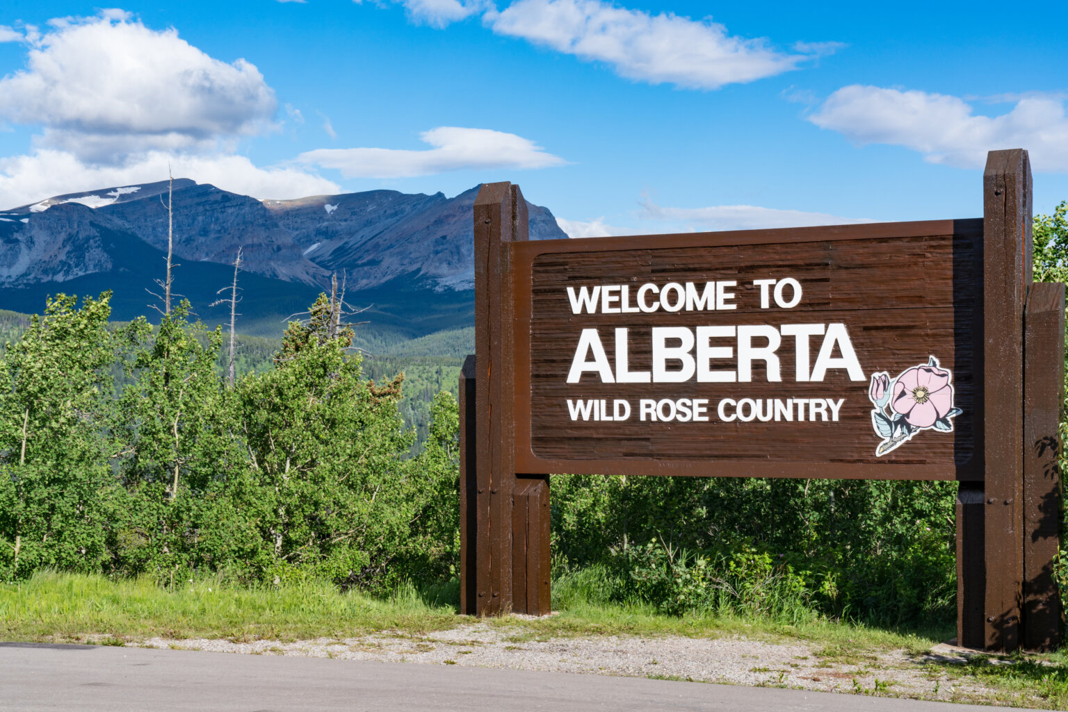 18 Amazing Places to Visit in Alberta, Canada
