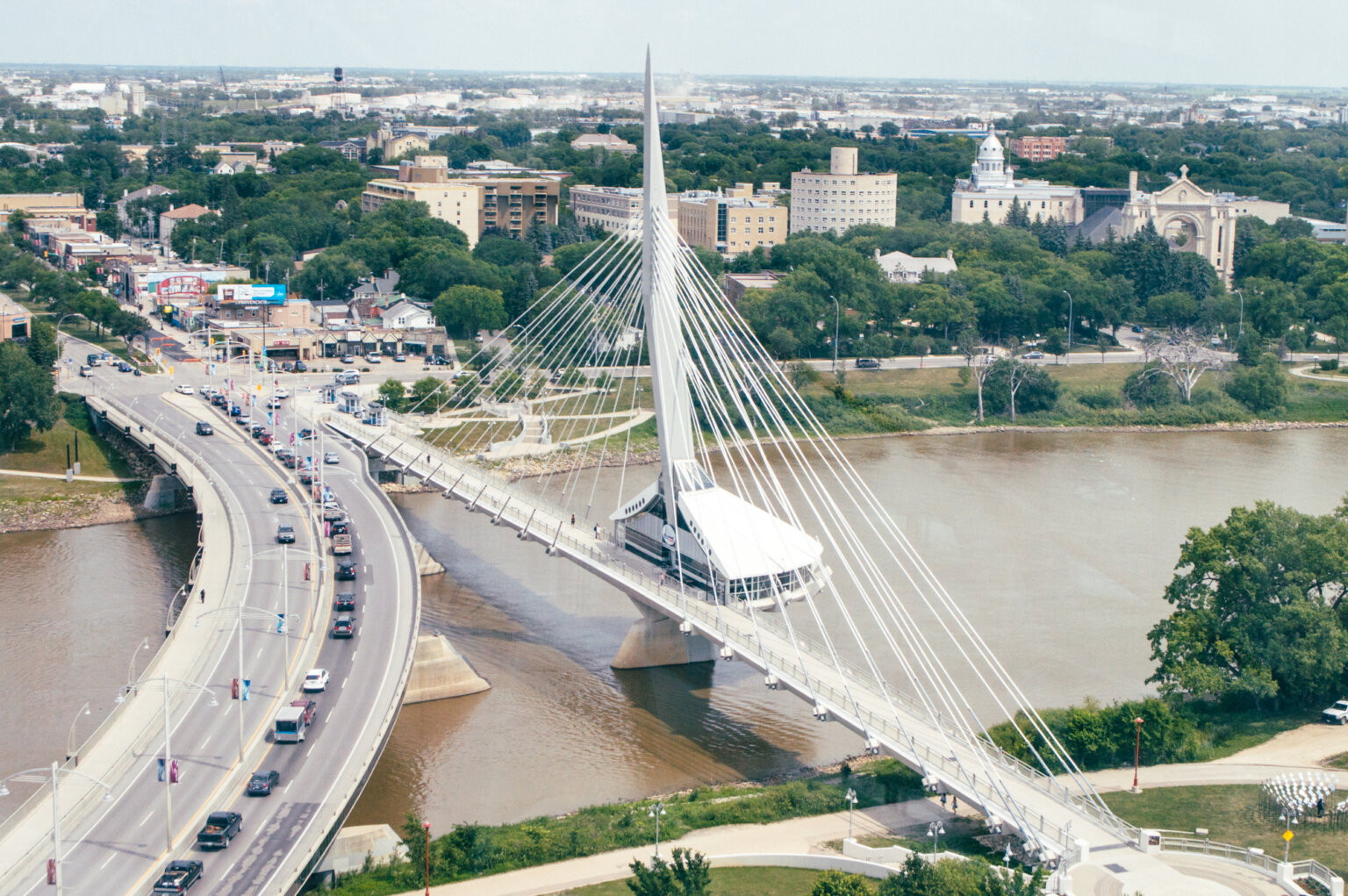 15 Amazing Places to Visit in Manitoba, Canada